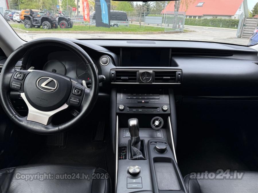 Black Lexus IS 2018 in Rapla, with an engine capacity of 2.00 L and mileage of 120 thousand km for 20990 €, photo 8 on AUTOMOTO.COM.LV