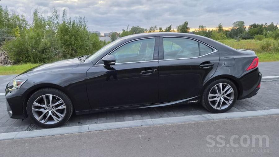 Melns Lexus IS 2019 Rīga, ar dzinēja tilpumu 2.50 L un nobraukumu 80 tūkst. km par 26500 €, foto 3 vietnē AUTOMOTO.COM.LV