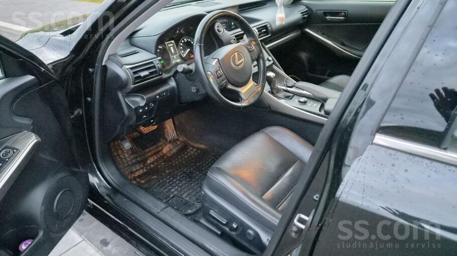 Melns Lexus IS 2019 Rīga, ar dzinēja tilpumu 2.50 L un nobraukumu 80 tūkst. km par 26500 €, foto 7 vietnē AUTOMOTO.COM.LV