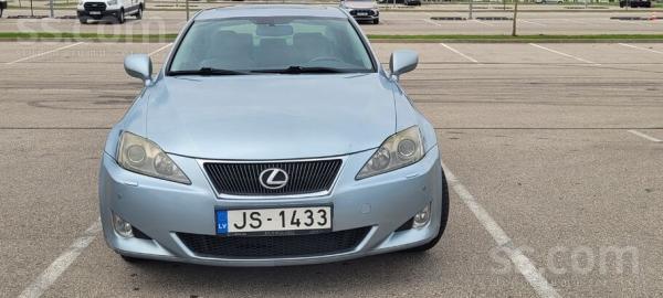 Синий Лексус ИС 2006 в Рига, объемом двигателя 2.20 л и пробегом 335 тыс. км за 2100 €, фото 2 на AUTOMOTO.COM.LV