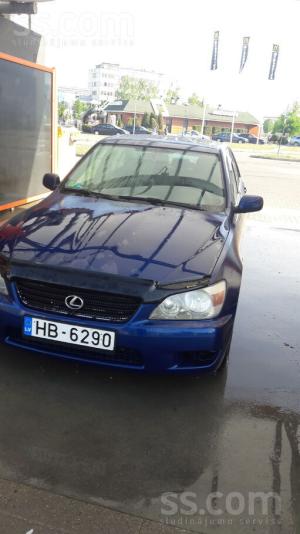 Blue Lexus IS 1999 in Riga, with an engine capacity of 2.00 L and mileage of 359 thousand km for 700 €, photo 4 on AUTOMOTO.COM.LV