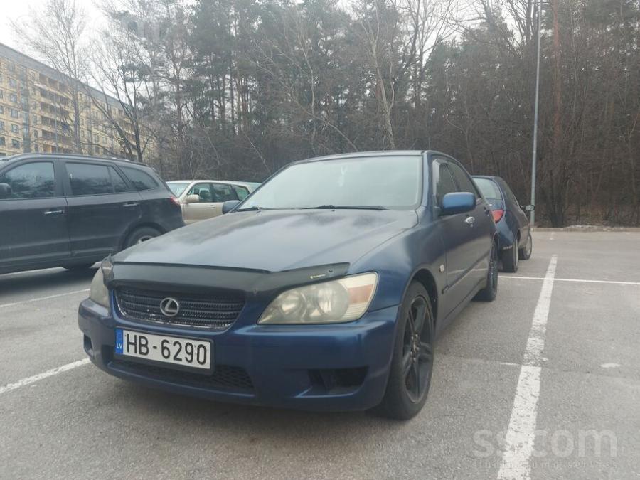 Blue Lexus IS 1999 in Riga, with an engine capacity of 2.00 L and mileage of 359 thousand km for 700 €, photo 5 on AUTOMOTO.COM.LV