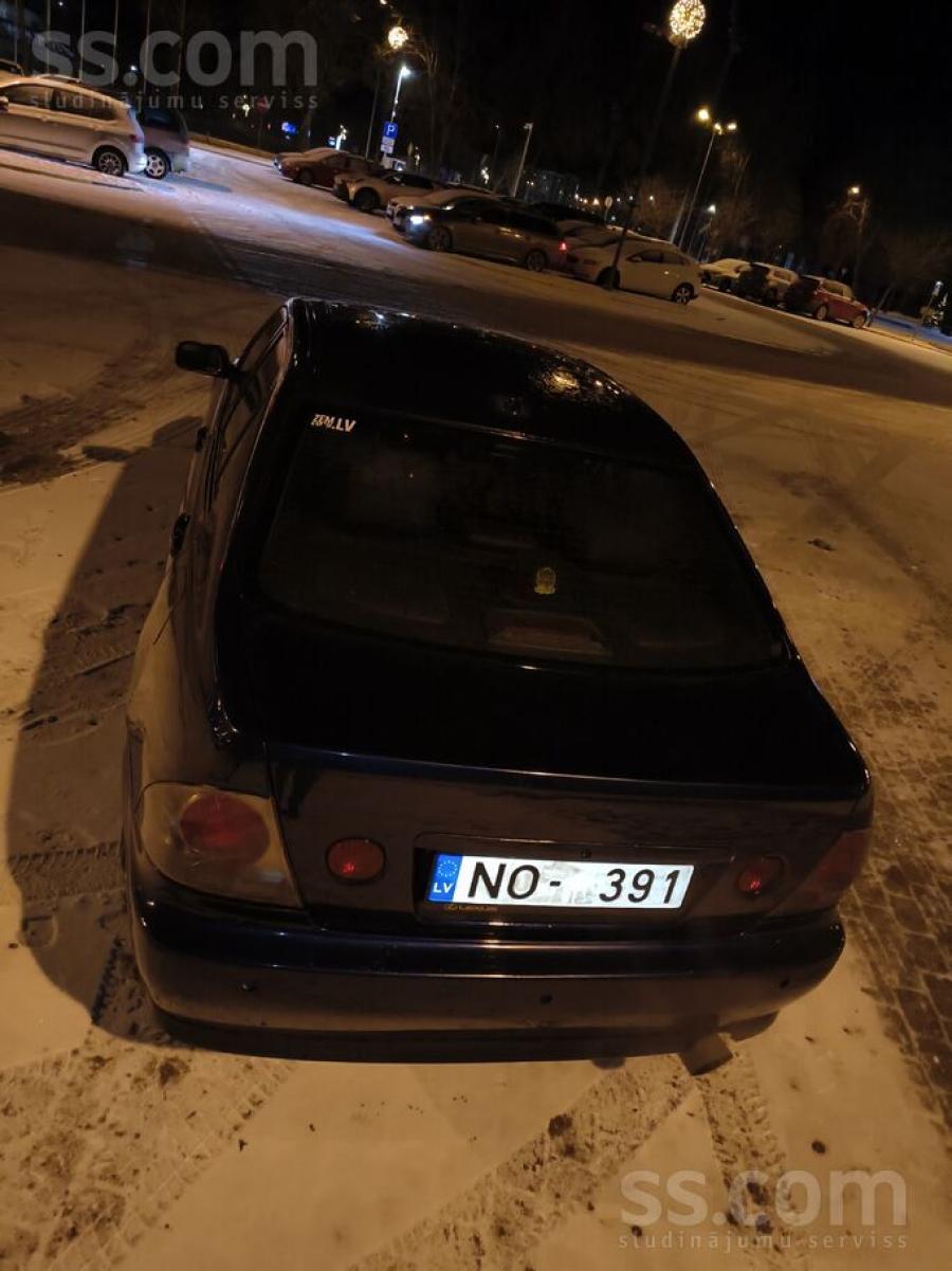 Zils Lexus IS 1999 Cēsis, ar dzinēja tilpumu 2.00 L un nobraukumu 299 tūkst. km par 2000 €, foto 5 vietnē AUTOMOTO.COM.LV