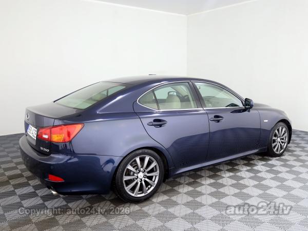Blue Lexus IS 2006 in Tallinn, with an engine capacity of 2.50 L and mileage of 162 thousand km for 4499 €, photo 3 on AUTOMOTO.COM.LV