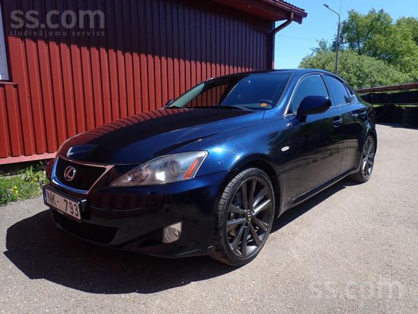 Blue Lexus IS 2006 in Liepaja, with an engine capacity of 2.50 L and mileage of 235 thousand km for 4450 €, photo 4 on AUTOMOTO.COM.LV