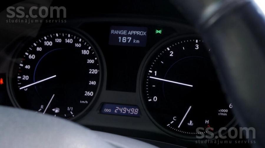 Blue Lexus IS 2006 in Riga, with an engine capacity of 2.20 L and mileage of 250 thousand km for 2700 €, photo 9 on AUTOMOTO.COM.LV