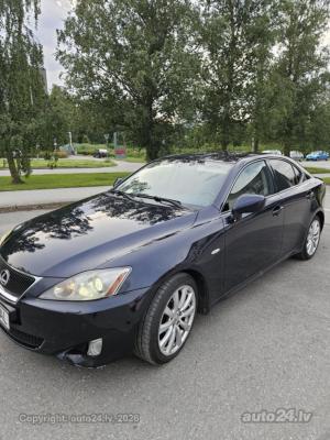 Zils Lexus IS 2007 Rapla, ar dzinēja tilpumu 2.50 L un nobraukumu 230 tūkst. km par 5500 €, foto  vietnē AUTOMOTO.COM.LV