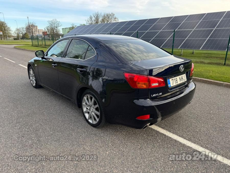 Blue Lexus IS 2007 in Tallinn, with an engine capacity of 2.50 L and mileage of 238 thousand km for 4900 €, photo 4 on AUTOMOTO.COM.LV