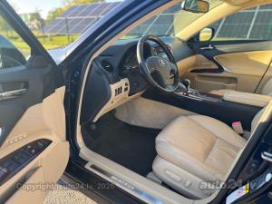 Blue Lexus IS 2007 in Tallinn, with an engine capacity of 2.50 L and mileage of 238 thousand km for 4900 €, photo 10 on AUTOMOTO.COM.LV