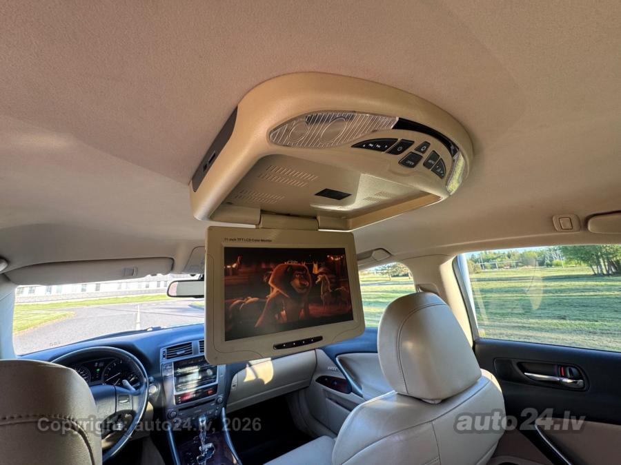 Blue Lexus IS 2007 in Tallinn, with an engine capacity of 2.50 L and mileage of 238 thousand km for 4900 €, photo 17 on AUTOMOTO.COM.LV