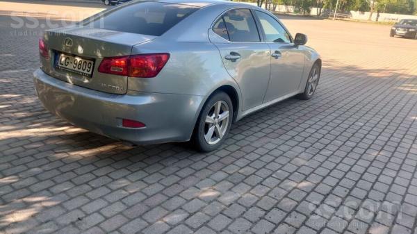 Zils Lexus IS 2007 Rīga, ar dzinēja tilpumu 2.20 L un nobraukumu 378 tūkst. km par 2650 €, foto 4 vietnē AUTOMOTO.COM.LV