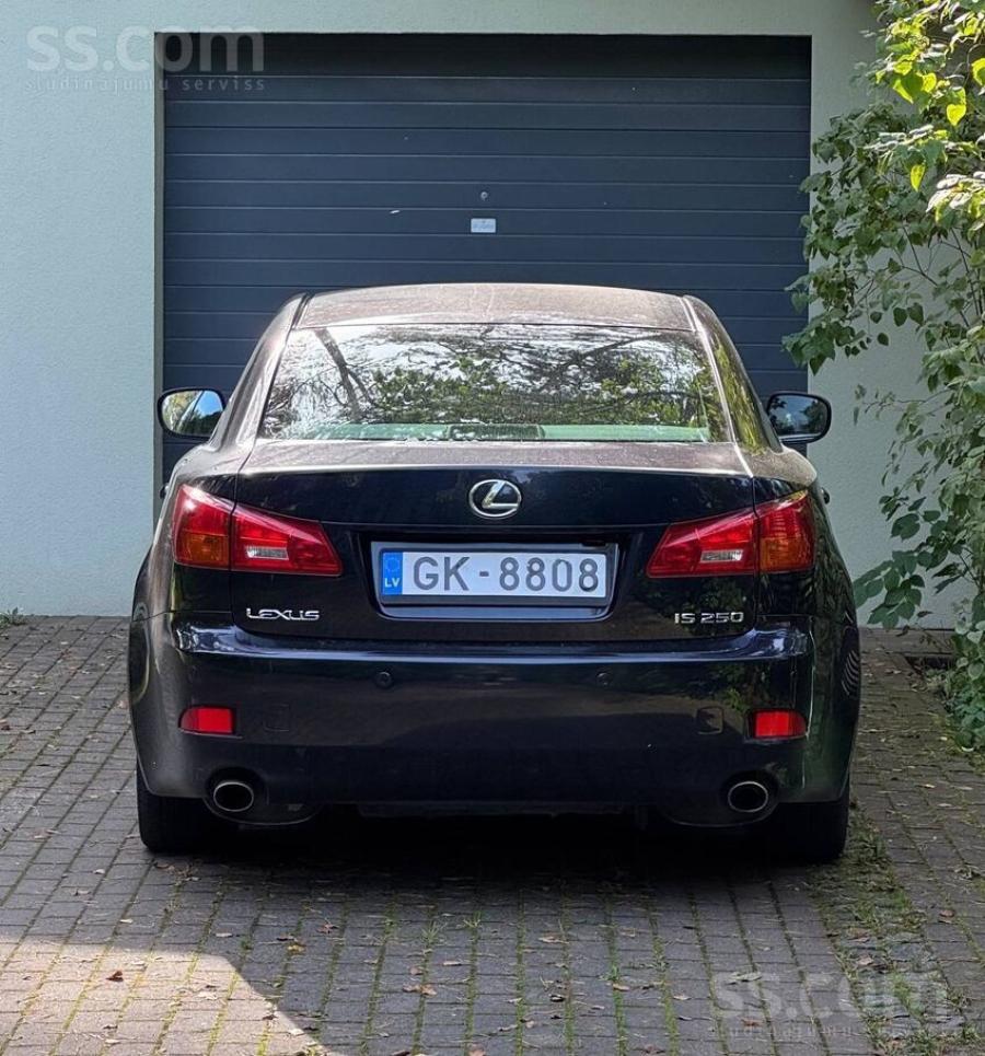 Blue Lexus IS 2007 in Riga, with an engine capacity of 2.50 L and mileage of 261 thousand km for 3700 €, photo 3 on AUTOMOTO.COM.LV