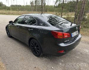 Blue Lexus IS 2007 in Riga, with an engine capacity of 2.20 L and mileage of 200 thousand km for 4500 €, photo 5 on AUTOMOTO.COM.LV