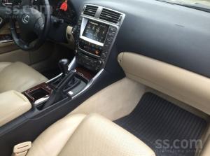 Blue Lexus IS 2007 in Riga, with an engine capacity of 2.20 L and mileage of 200 thousand km for 4500 €, photo 6 on AUTOMOTO.COM.LV