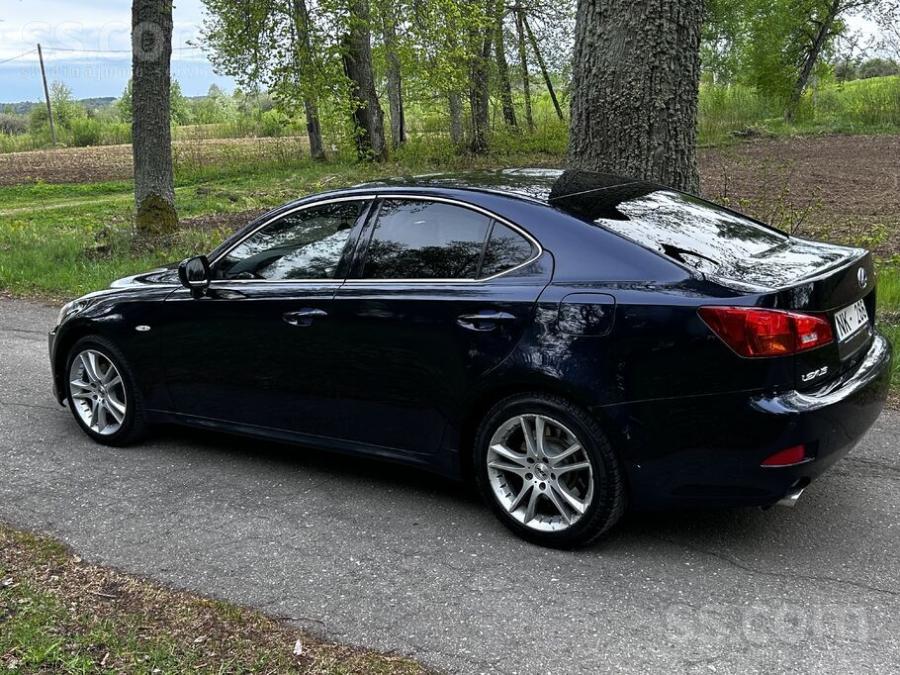 Blue Lexus IS 2007 in Daugavpils, with an engine capacity of 2.50 L and mileage of 244 thousand km for 4500 €, photo 4 on AUTOMOTO.COM.LV