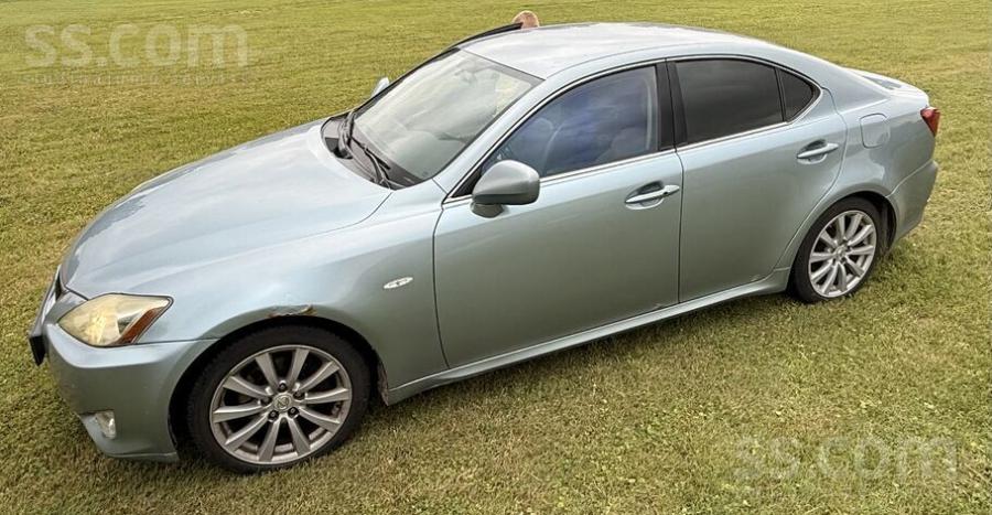 Blue Lexus IS 2008 in Jurmala, with an engine capacity of 2.50 L and mileage of 223 thousand km for 3500 €, photo 3 on AUTOMOTO.COM.LV