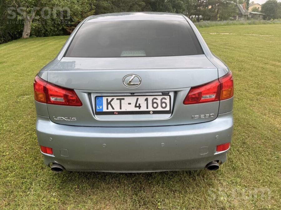 Blue Lexus IS 2008 in Jurmala, with an engine capacity of 2.50 L and mileage of 223 thousand km for 3500 €, photo 5 on AUTOMOTO.COM.LV
