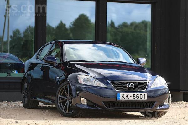 Blue Lexus IS 2008 in Tukums, with an engine capacity of 2.50 L and mileage of 257 thousand km for 3900 €, photo 1 on AUTOMOTO.COM.LV