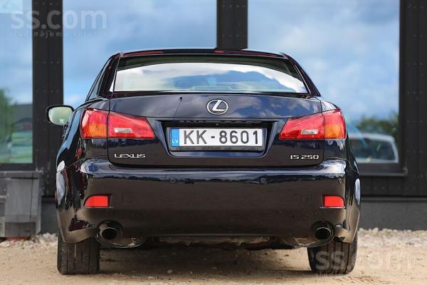 Blue Lexus IS 2008 in Tukums, with an engine capacity of 2.50 L and mileage of 257 thousand km for 3900 €, photo 4 on AUTOMOTO.COM.LV