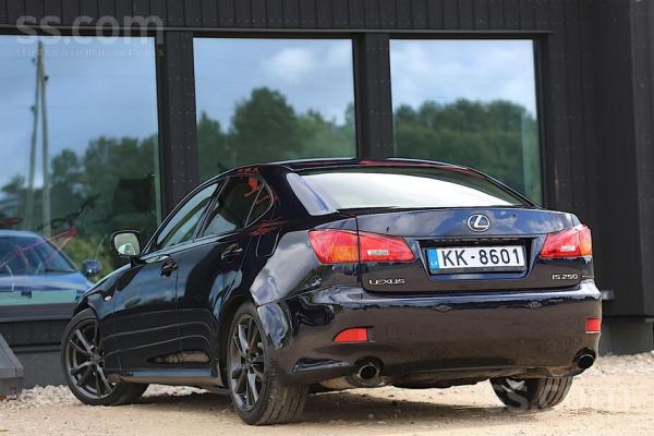Blue Lexus IS 2008 in Tukums, with an engine capacity of 2.50 L and mileage of 257 thousand km for 3900 €, photo 5 on AUTOMOTO.COM.LV