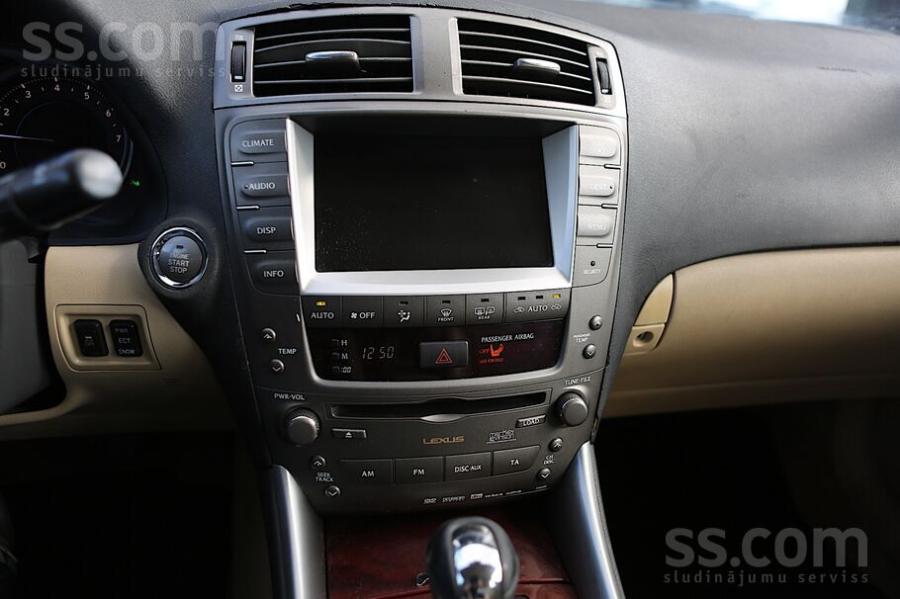Blue Lexus IS 2008 in Tukums, with an engine capacity of 2.50 L and mileage of 257 thousand km for 3900 €, photo 25 on AUTOMOTO.COM.LV