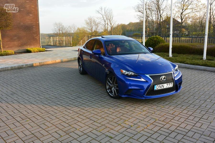 Blue Lexus IS 2016 in Klaipeda, with an engine capacity of 0.00 L and mileage of 217 thousand km for 16000 €, photo 4 on AUTOMOTO.COM.LV