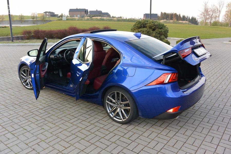 Blue Lexus IS 2016 in Klaipeda, with an engine capacity of 0.00 L and mileage of 217 thousand km for 16000 €, photo 14 on AUTOMOTO.COM.LV