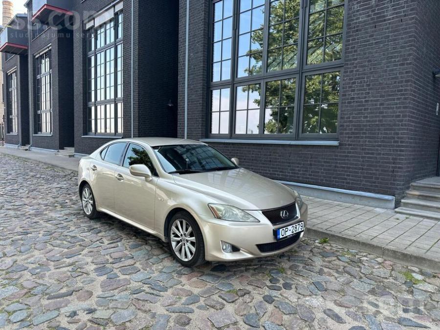 Brown Lexus IS 2006 in Riga, with an engine capacity of 2.50 L and mileage of 205 thousand km for 2700 €, photo 1 on AUTOMOTO.COM.LV