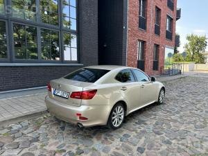 Brown Lexus IS 2006 in Riga, with an engine capacity of 2.50 L and mileage of 205 thousand km for 2700 €, photo 4 on AUTOMOTO.COM.LV