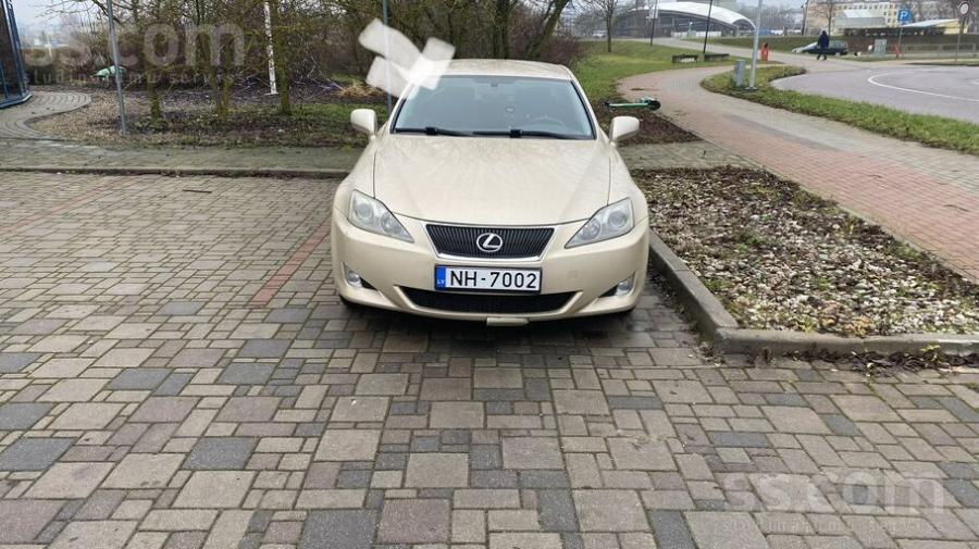 Brūns Lexus IS 2007 Jelgava, ar dzinēja tilpumu 2.50 L un nobraukumu 220 tūkst. km par 7600 €, foto 1 vietnē AUTOMOTO.COM.LV