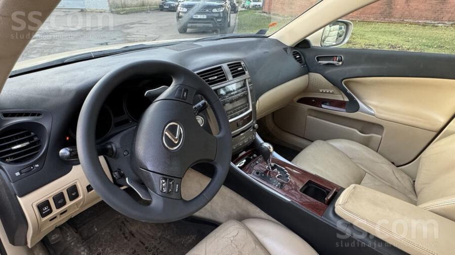 Brūns Lexus IS 2007 Rīga, ar dzinēja tilpumu 2.50 L un nobraukumu 245 tūkst. km par 3500 €, foto 3 vietnē AUTOMOTO.COM.LV