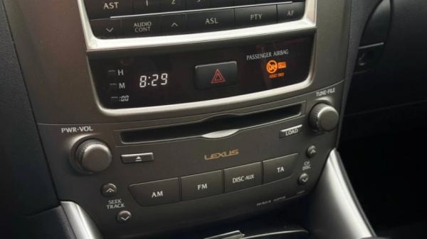 Brown Lexus IS 2008 in Riga, with an engine capacity of 2.50 L and mileage of 165 thousand km for 5990 €, photo 3 on AUTOMOTO.COM.LV
