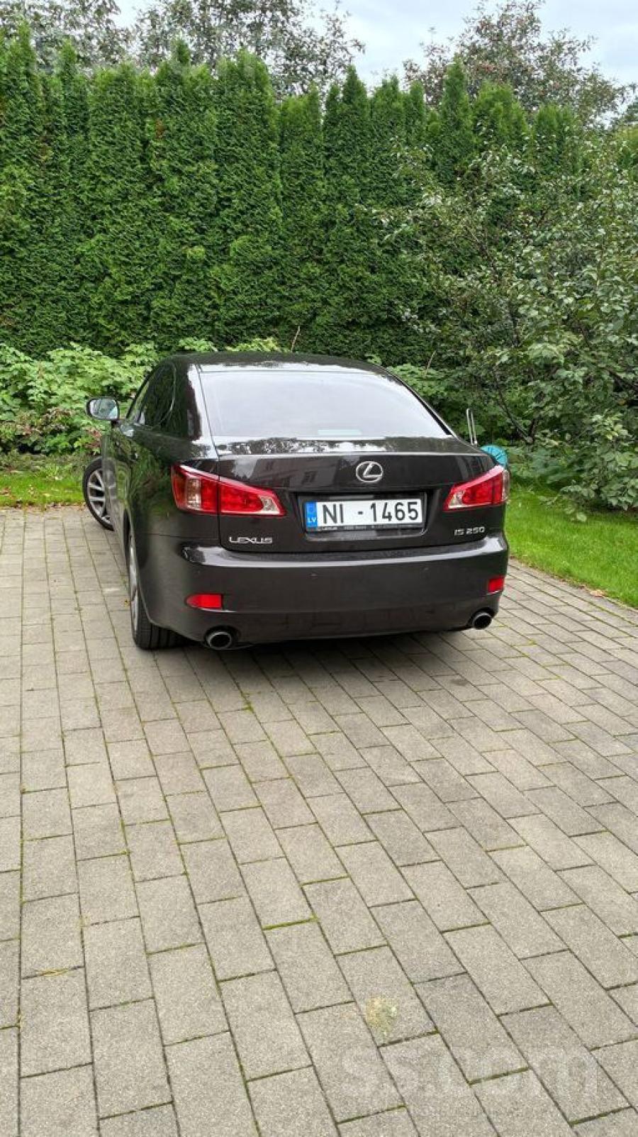 Brown Lexus IS 2011 in Riga, with an engine capacity of 2.50 L and mileage of 243 thousand km for 6700 €, photo 3 on AUTOMOTO.COM.LV