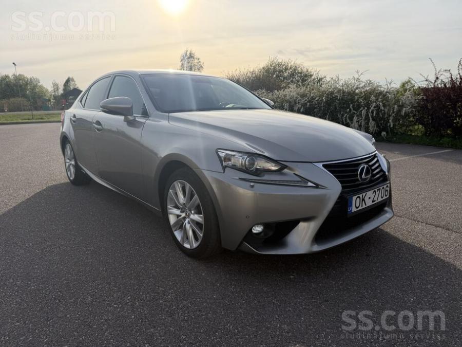 Brūns Lexus IS 2015 Ogre, ar dzinēja tilpumu 2.50 L un nobraukumu 207 tūkst. km par 13800 €, foto 3 vietnē AUTOMOTO.COM.LV