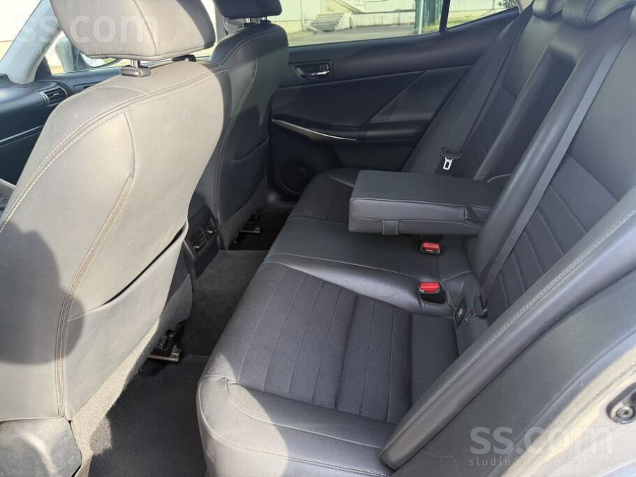 Brūns Lexus IS 2015 Ogre, ar dzinēja tilpumu 2.50 L un nobraukumu 207 tūkst. km par 13800 €, foto 12 vietnē AUTOMOTO.COM.LV
