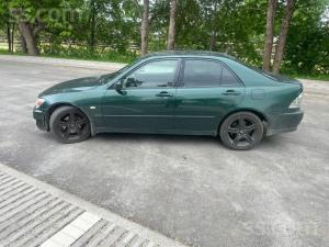 Green Lexus IS 2000 in Cesis, with an engine capacity of 2.00 L and mileage of 0 thousand km for 1400 €, photo 3 on AUTOMOTO.COM.LV