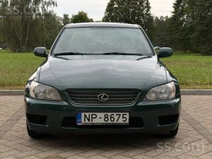 Green Lexus IS 2000 in Riga, with an engine capacity of 2.00 L and mileage of 0 thousand km for 1590 €, photo 7 on AUTOMOTO.COM.LV