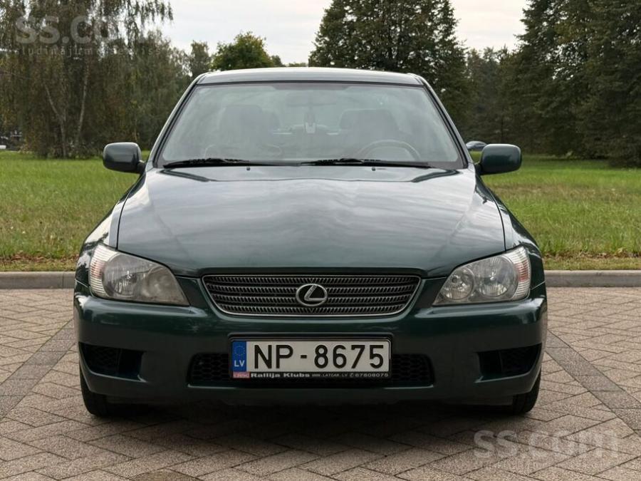 Green Lexus IS 2000 in Riga, with an engine capacity of 2.00 L and mileage of 0 thousand km for 1590 €, photo 7 on AUTOMOTO.COM.LV