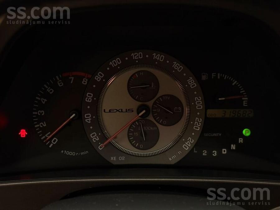 Green Lexus IS 2000 in Riga, with an engine capacity of 2.00 L and mileage of 0 thousand km for 1590 €, photo 11 on AUTOMOTO.COM.LV