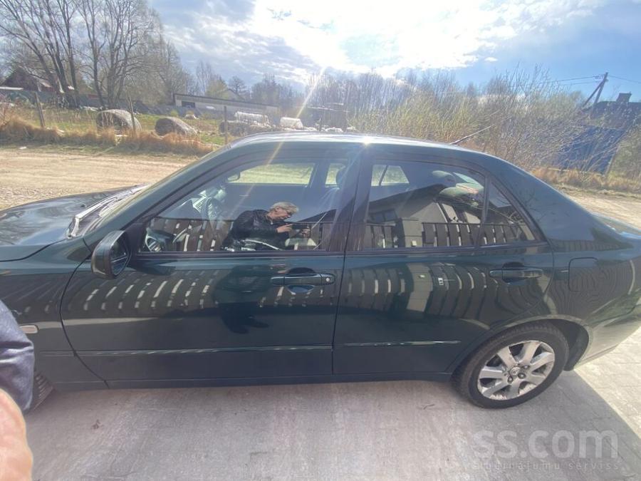 Green Lexus IS 2002 in Riga, with an engine capacity of 2.00 L and mileage of 400 thousand km for 3500 €, photo 11 on AUTOMOTO.COM.LV