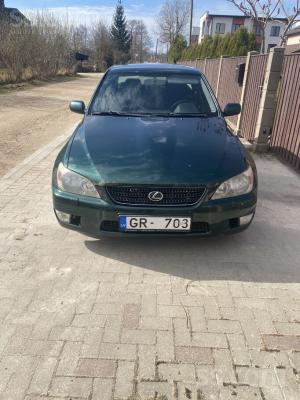 Green Lexus IS 2002 in Riga, with an engine capacity of 2.00 L and mileage of 400 thousand km for 3500 €, photo 12 on AUTOMOTO.COM.LV