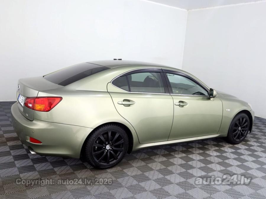 Zaļš Lexus IS 2006 Tallina, ar dzinēja tilpumu 2.50 L un nobraukumu 249 tūkst. km par 2999 €, foto 4 vietnē AUTOMOTO.COM.LV