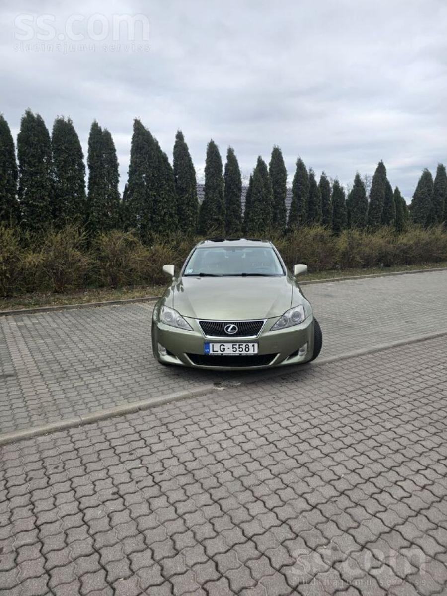 Zaļš Lexus IS 2006 Jelgava, ar dzinēja tilpumu 2.20 L un nobraukumu 230 tūkst. km par 4000 €, foto 3 vietnē AUTOMOTO.COM.LV