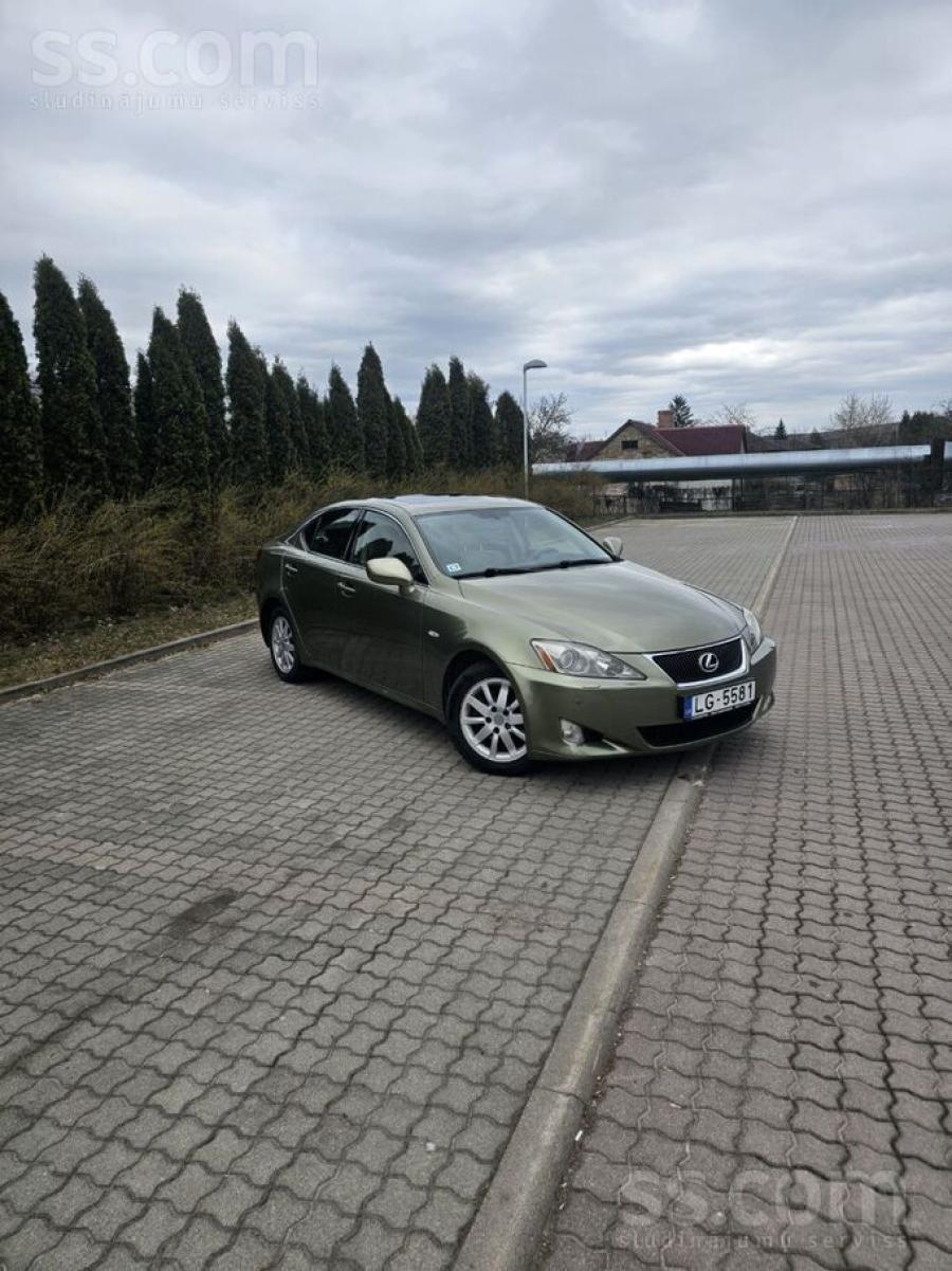 Zaļš Lexus IS 2006 Jelgava, ar dzinēja tilpumu 2.20 L un nobraukumu 230 tūkst. km par 4000 €, foto 4 vietnē AUTOMOTO.COM.LV