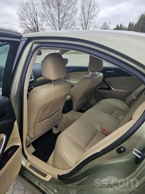 Zaļš Lexus IS 2006 Jelgava, ar dzinēja tilpumu 2.20 L un nobraukumu 230 tūkst. km par 4000 €, foto 8 vietnē AUTOMOTO.COM.LV