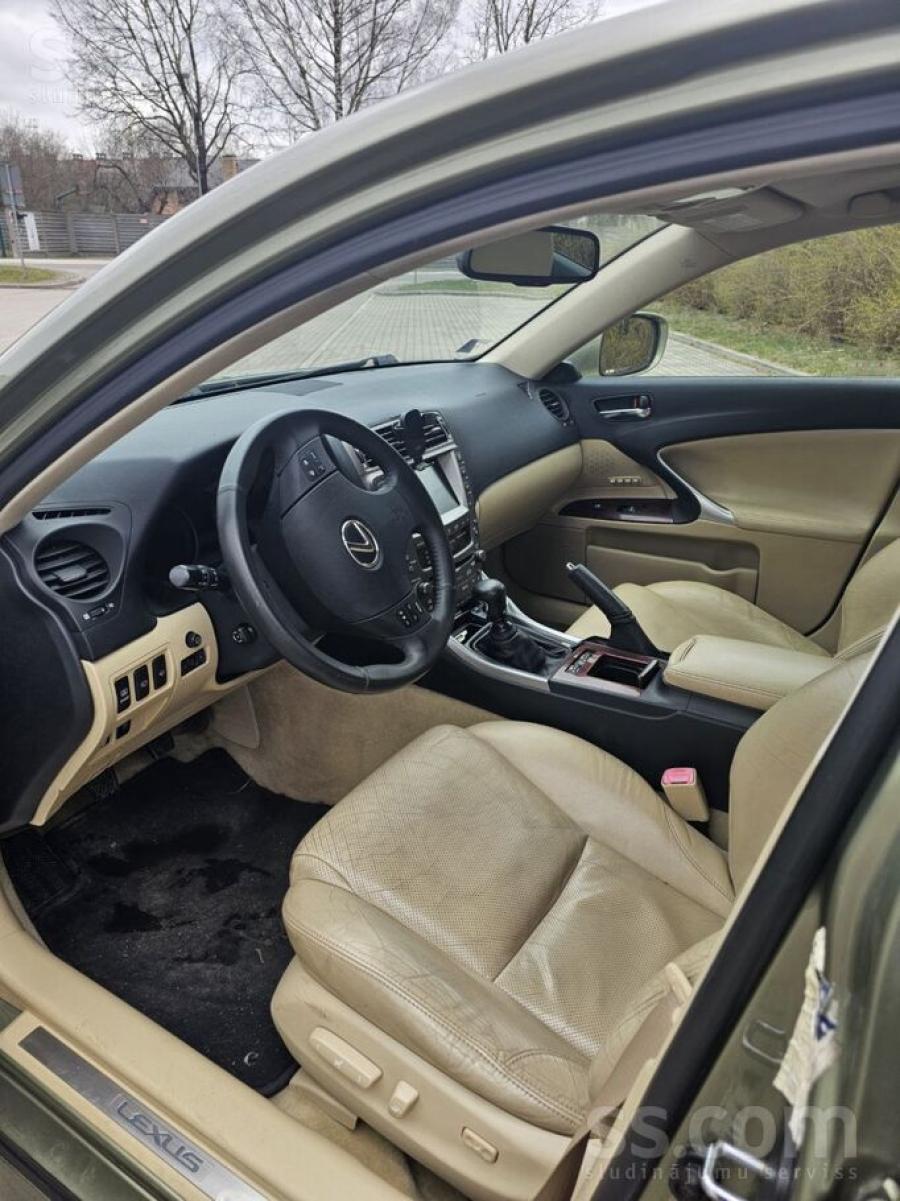 Zaļš Lexus IS 2006 Jelgava, ar dzinēja tilpumu 2.20 L un nobraukumu 230 tūkst. km par 4000 €, foto 10 vietnē AUTOMOTO.COM.LV
