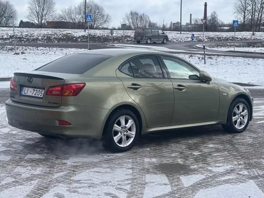 Zaļš Lexus IS 2006 Jēkabpils, ar dzinēja tilpumu 2.20 L un nobraukumu 237 tūkst. km par 4200 €, foto 7 vietnē AUTOMOTO.COM.LV