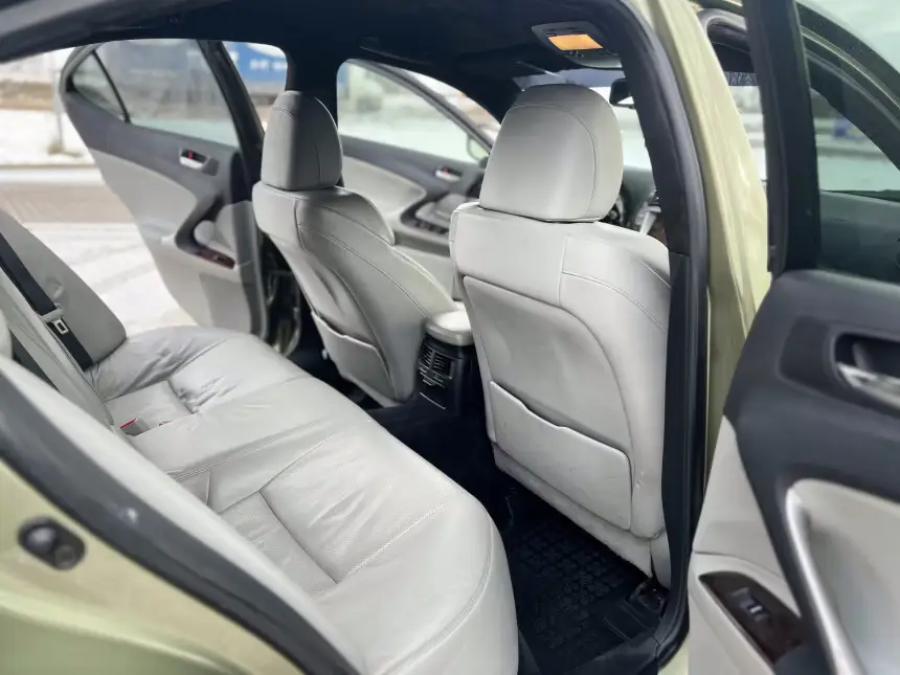 Zaļš Lexus IS 2006 Jēkabpils, ar dzinēja tilpumu 2.20 L un nobraukumu 237 tūkst. km par 4200 €, foto 14 vietnē AUTOMOTO.COM.LV