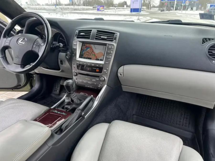 Zaļš Lexus IS 2006 Jēkabpils, ar dzinēja tilpumu 2.20 L un nobraukumu 237 tūkst. km par 4200 €, foto 17 vietnē AUTOMOTO.COM.LV