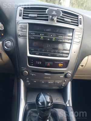 Zaļš Lexus IS 2006 Aizkraukle, ar dzinēja tilpumu 2.20 L un nobraukumu 333 tūkst. km par 1278 €, foto 9 vietnē AUTOMOTO.COM.LV